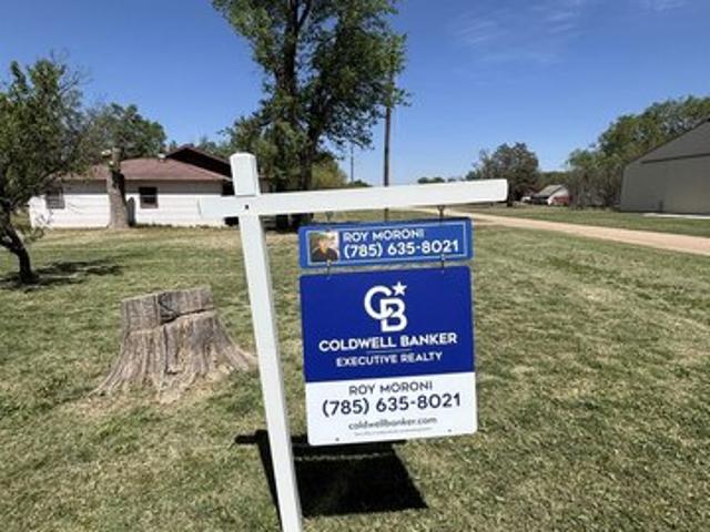 205 Walker St, Alexander, KS 67513