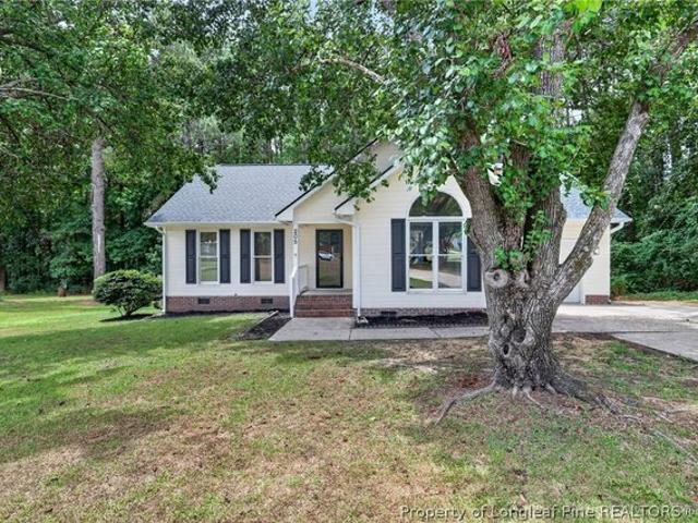 205 Whitechapel Ln, Raeford, NC 28376