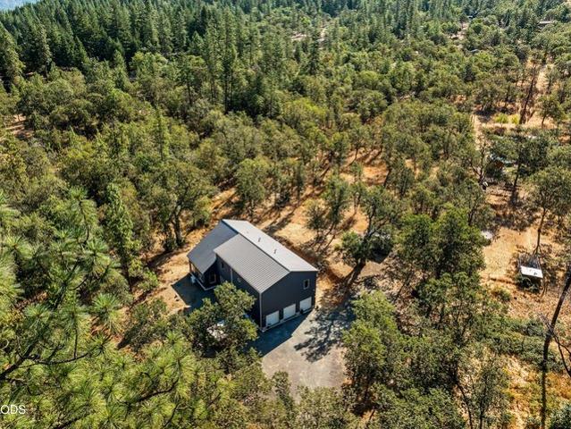 205 Witness Way, Rogue River, OR 97537