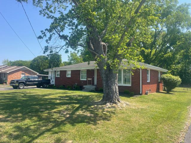 205 Winwood Dr