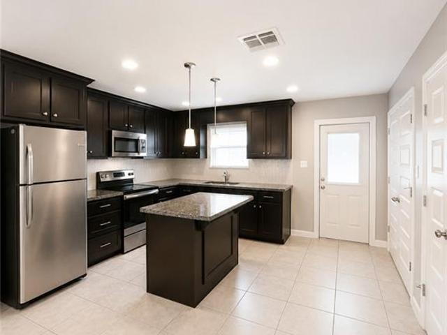 205 Teak Drive 3