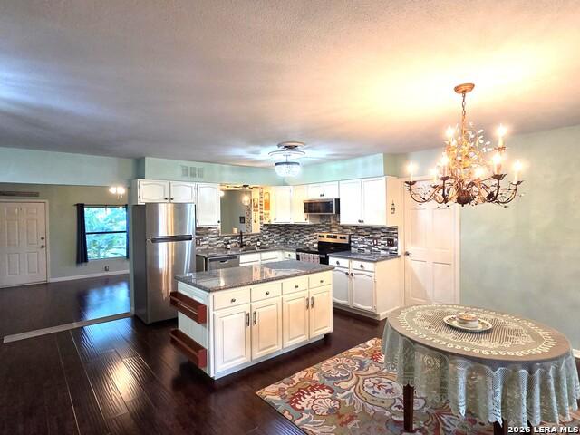 205 Trudy Ln