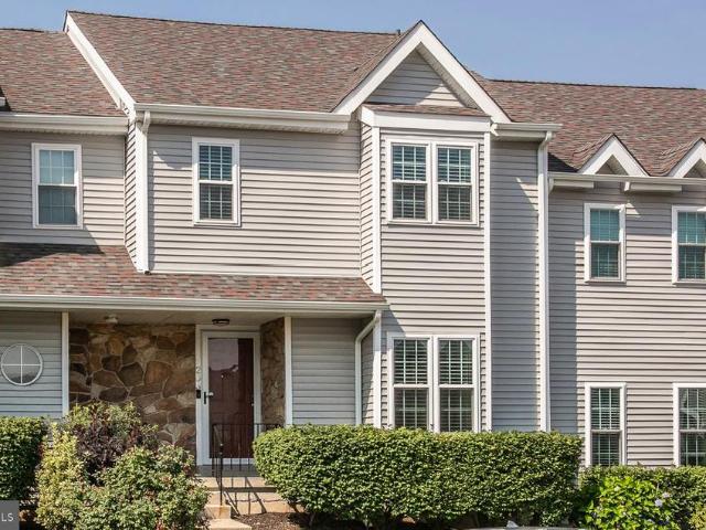 205 Tupelo Grove