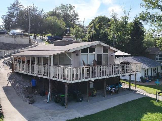 205 Tyler Dr, Dry Ridge, KY 41035