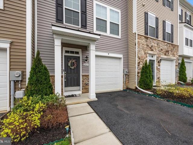205 Union Ridge Dr, Charles Town, WV 25414