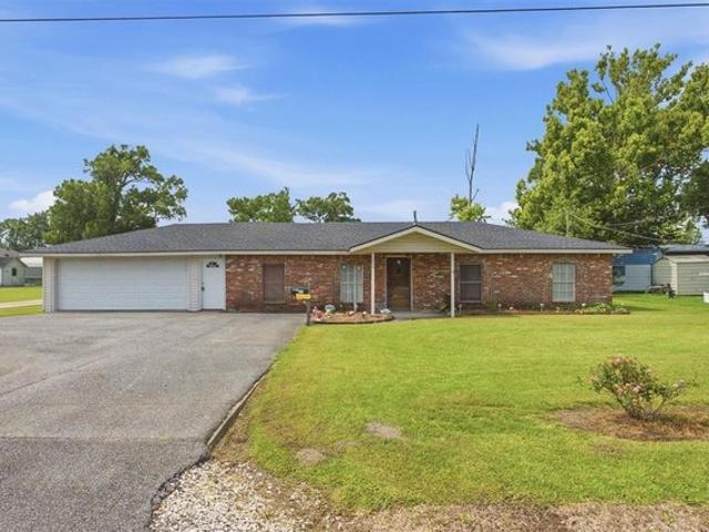 205 Vickie Ln, Lake Charles, LA 70611