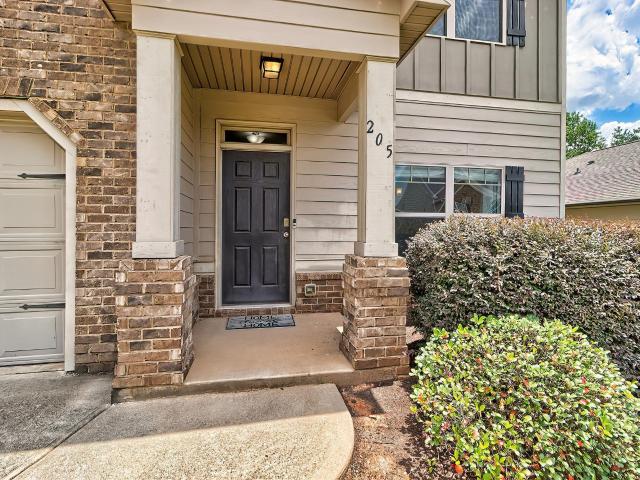 205 Village View Way