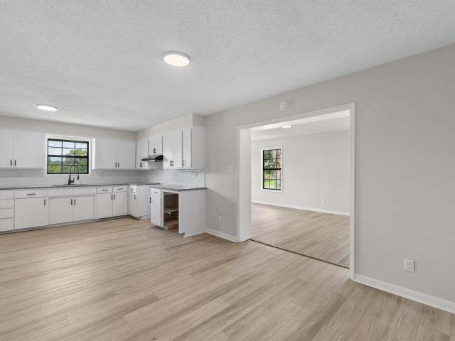 205 Vine St