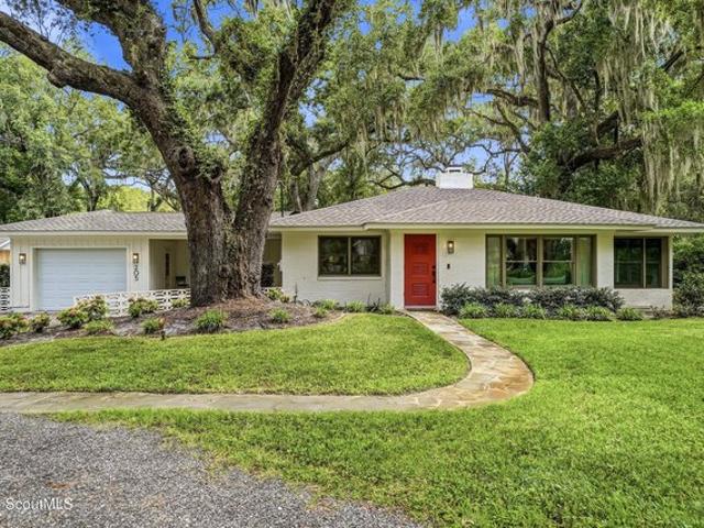 205 Youngwood Dr, Saint Simons Island, GA 31522