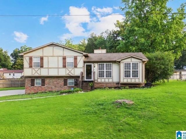 205 Yellowhammer Dr, Alabaster, AL 35007