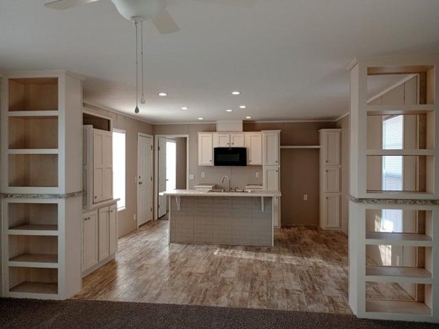 20640 Rosedale Dr, Clinton Township, MI 48036