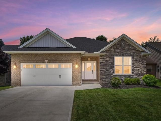 20649 Augusta Dr, Lawrenceburg, IN 47025