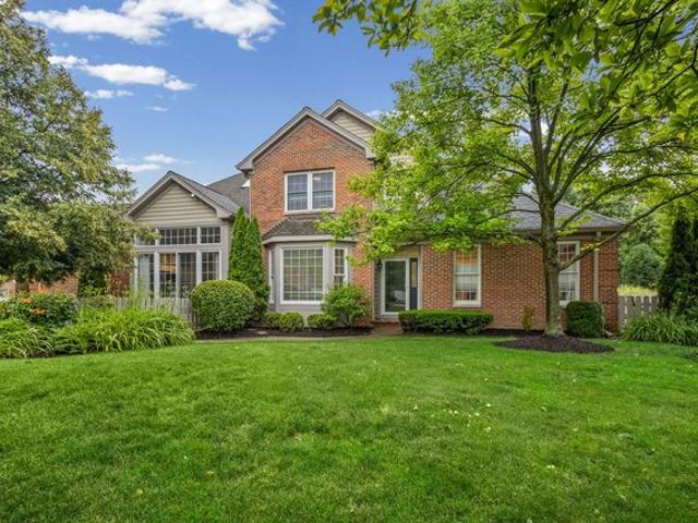2064 Norwich Ct, Glenview, IL 60026