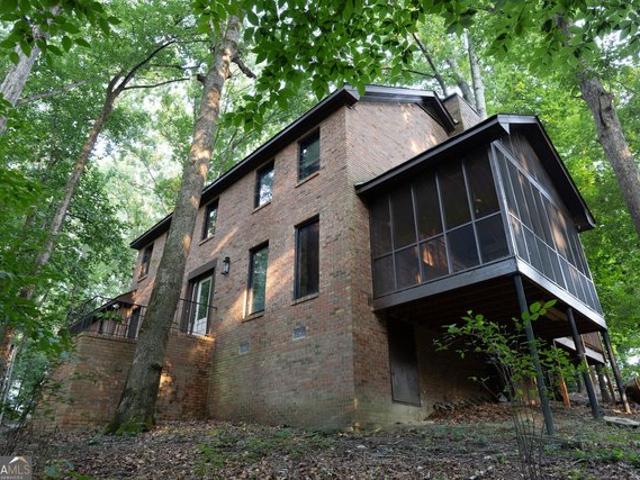 2064 Palmer Ct, Lawrenceville, GA 30043