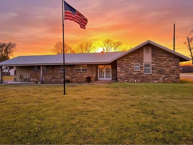 2064 S Highway 77, Davis, OK 73030