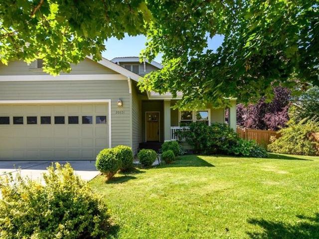 20651 NE Sierra Dr, Bend, OR 97701