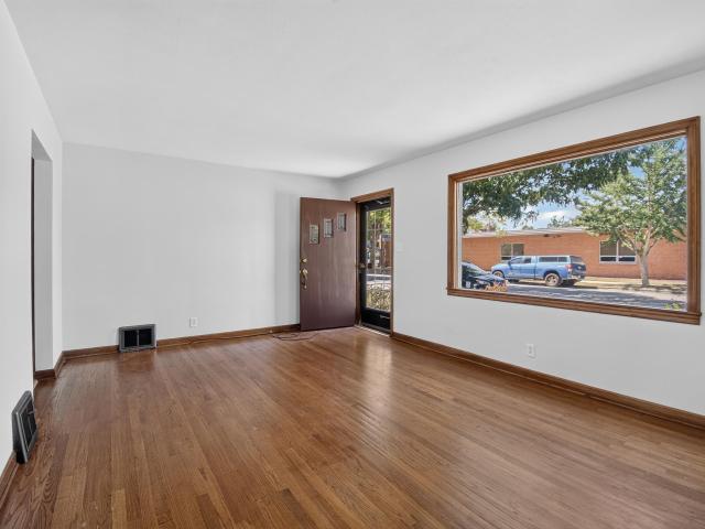 2065 Marquette St