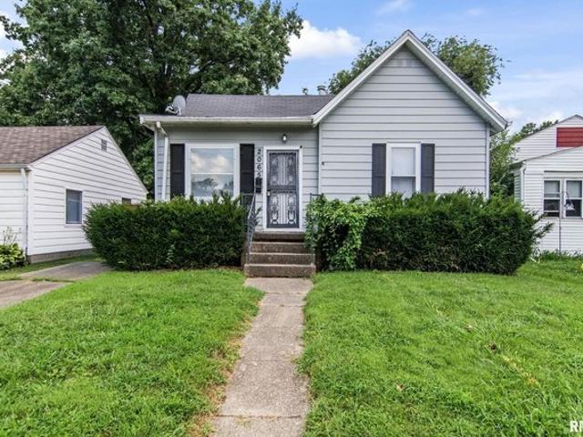 2065 N 8th St, Springfield, IL 62702