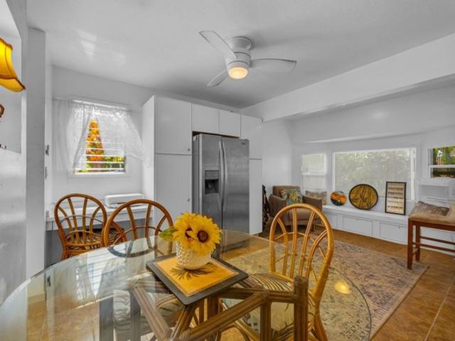 2065 Kanoe St Apt A, Kihei, HI 96753