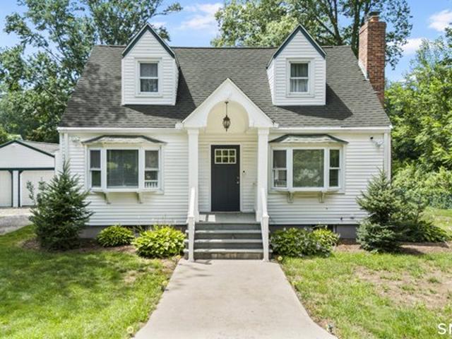 2065 Reservoir Ave, Trumbull, CT 06611