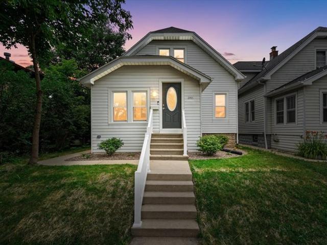 2065 S 70th St, West Allis, WI 53219