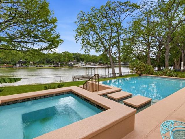 2065 Terminal Loop Rd, McQueeney, TX 78123