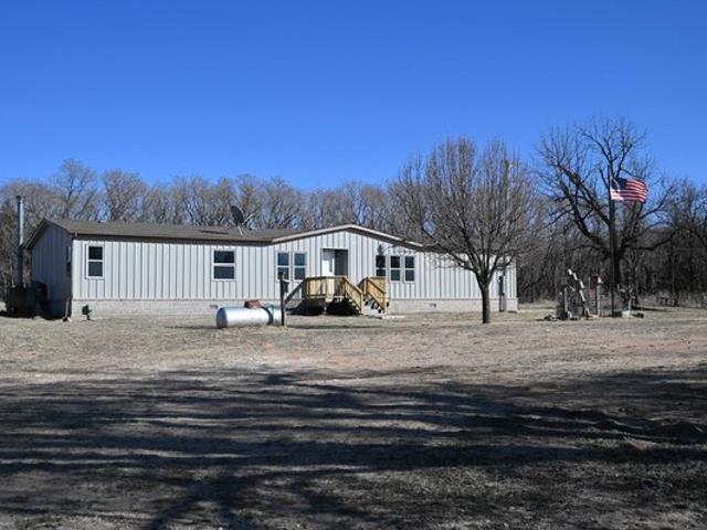 206613 E County Road 55, Sharon, OK 73857