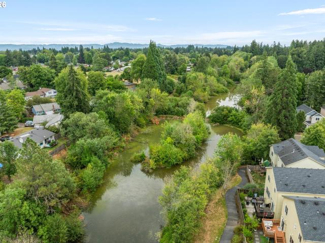 20661 sw parker ct