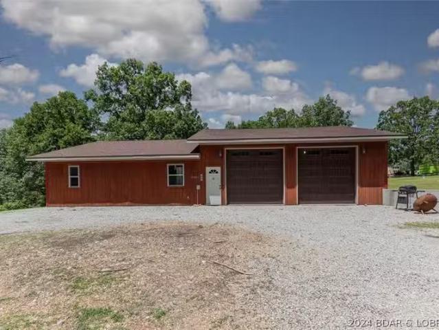 20667 Fieldstone Road, Warsaw, MO 65355