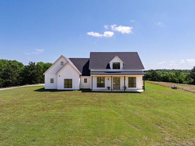 20664 Moore Rd, Madill, OK 73446