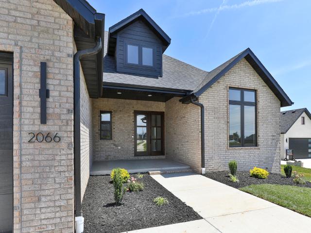 2066 N Unbridled Court