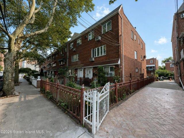 2066 E 54th St, Brooklyn, NY 11234