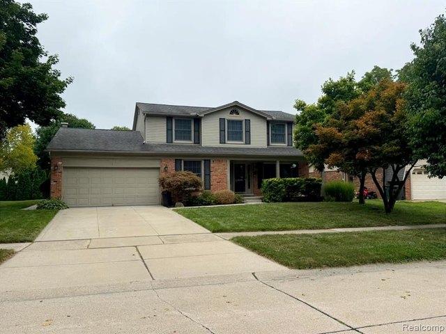 2066 Jeffrey Dr, Troy, MI 48085