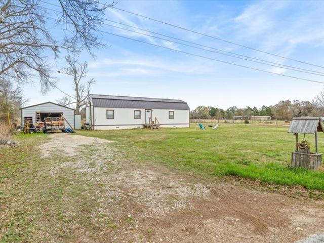 20675 County Road 3411, Chandler, TX 75758