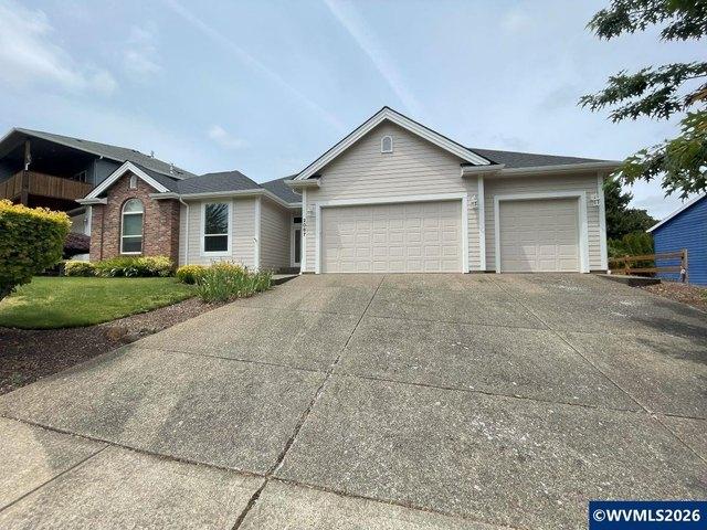 2067 Alex Ave SE, Salem, OR 97302