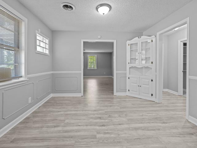 2067 collier dr