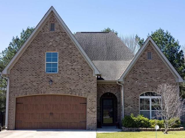 2067 Kerry Cir, Calera, AL 35040