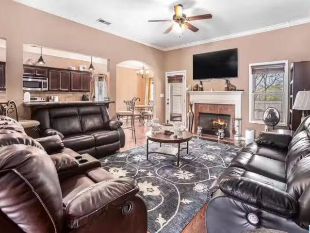 2067 KERRY CIR, CALERA, AL 35040 Single Family Residence For S.