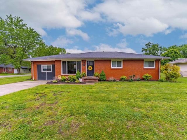 2067 Peggy Dr, Henderson, KY 42420