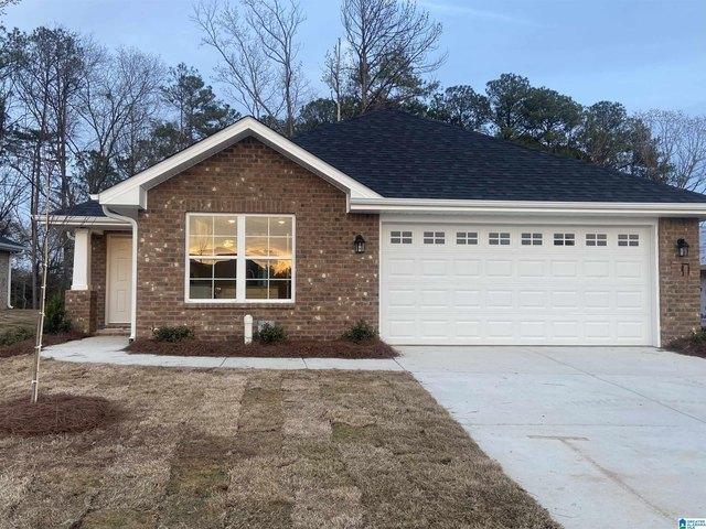 2067 Turquoise Ln, Calera, AL 35040