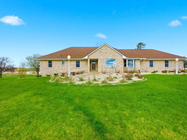 2068 Millersburg Boulevard W