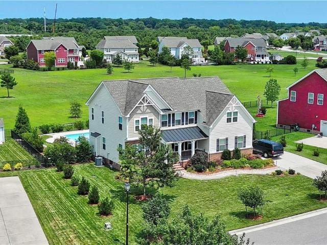 2068 Roger McClung LN