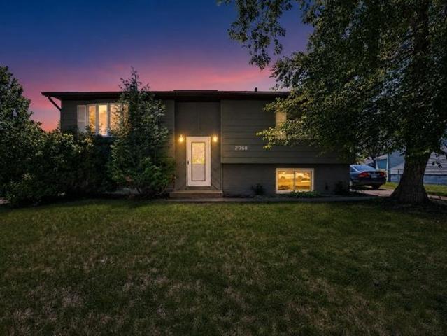 2068 48th St NW, Rochester, MN 55901