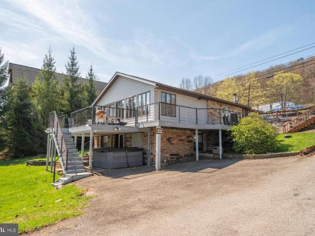 20698 Garrett Highway