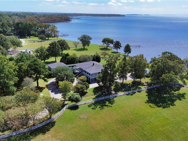 2069 Munden Point RD