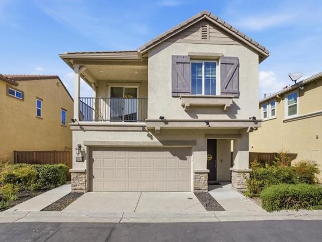 2069 Camino Real Way, Roseville, CA 95747
