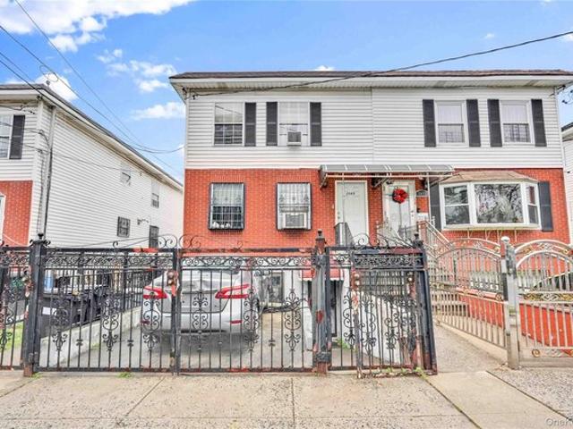 2069 Seward Ave, Bronx, NY 10473