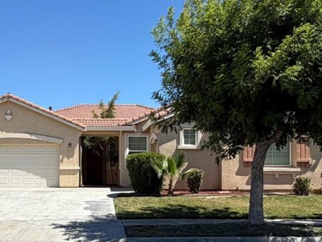 2069 Venezia St, Los Banos, CA 93635