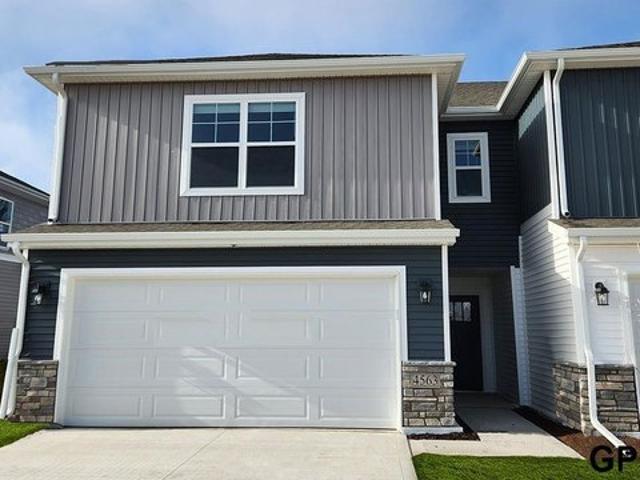 20602 Margo St, Gretna, NE 68028