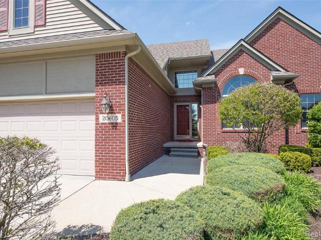 20605 Golf Ridge Circle